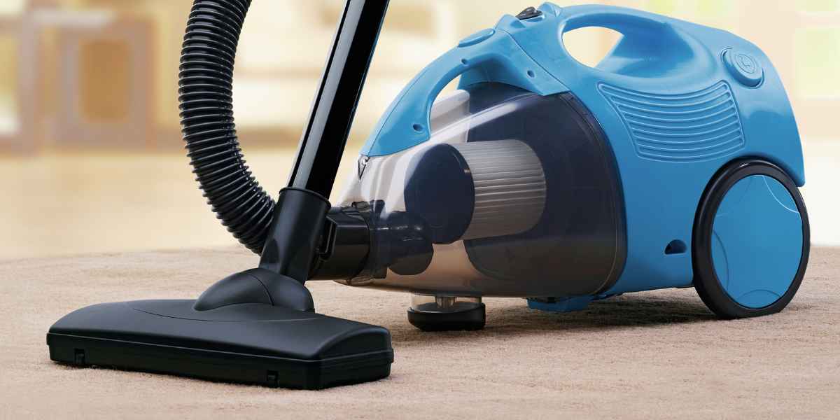 HomeTriangle Guides: 4 Easy Home Cleaning Tips