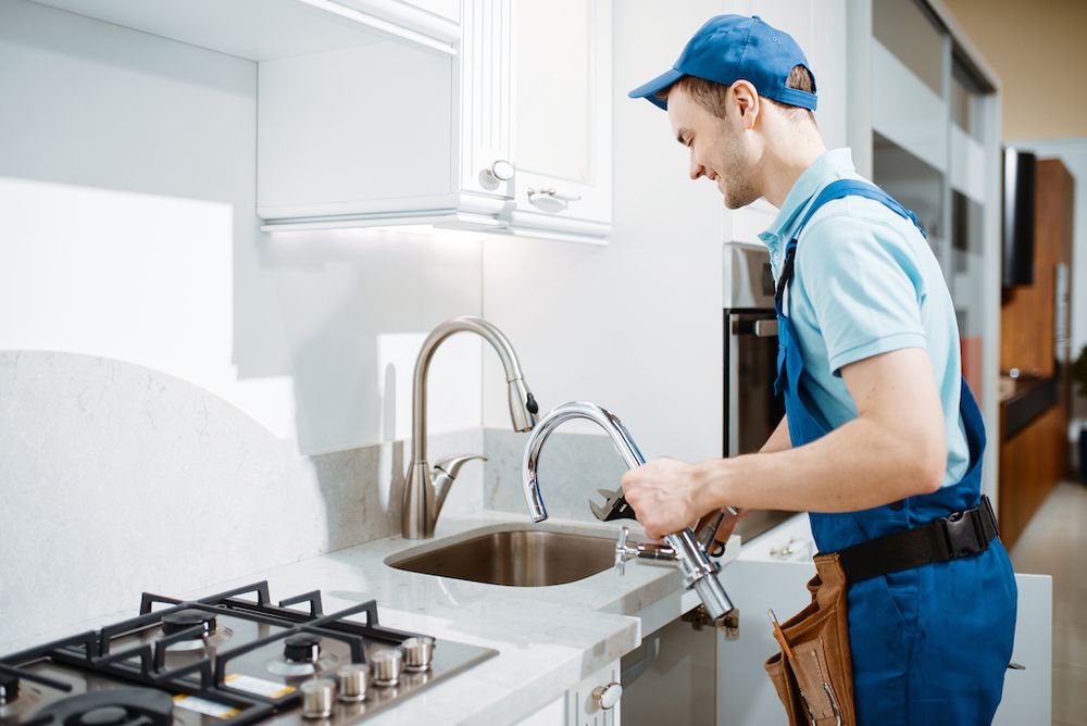 10 Most Important Things for Choosing Right Plumber for Home