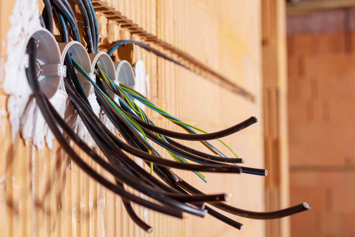 Essential Guide to Home Electrical Repairs You Need to Know